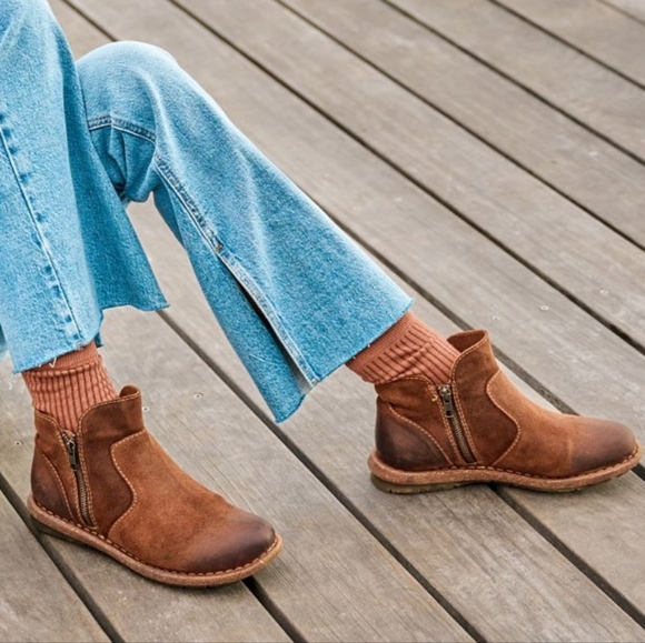 Born | Shoes | Born Thia Glazed Ginger Distressed Suede Booties Size 1 ...